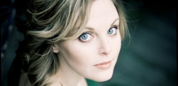 Elin Manahan Thomas - Alchetron, The Free Social Encyclopedia